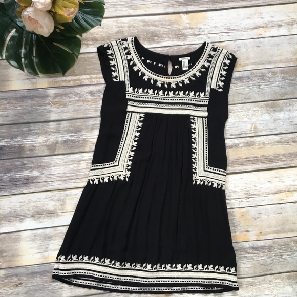 Tops | Beautiful Embroidered Tunic | Poshmark